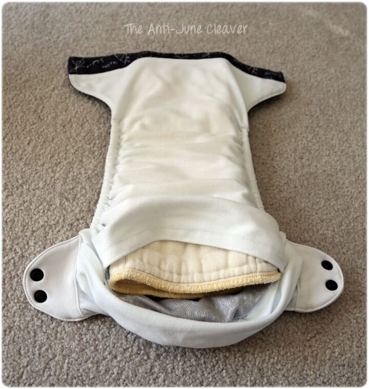 Using Prefolds as Pocket Diaper Inserts. Which Size to Use? | The Anti ...