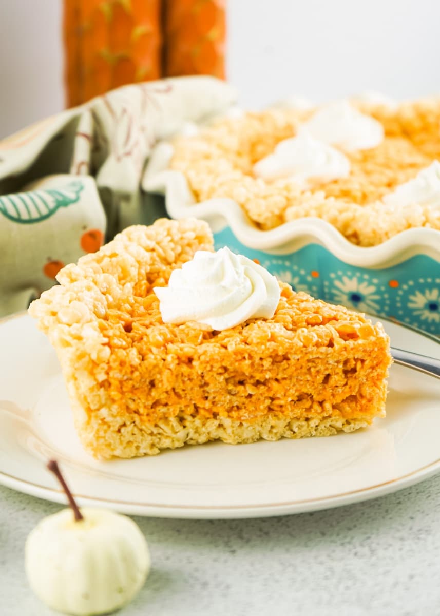 Thanksgiving Pumpkin Pie Rice Krispie Treats | Haus of Boys